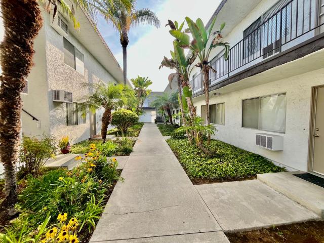 4325 Lowell Street