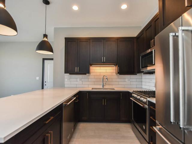 4326 N Ashland Ave, Unit G, Chicago, IL 60613 | Compass