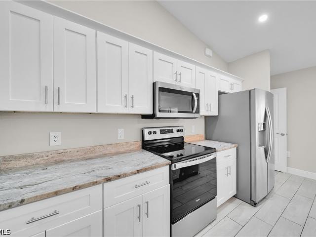4326 NE 24th Pl, Cape Coral, FL 33909 | MLS #2026031