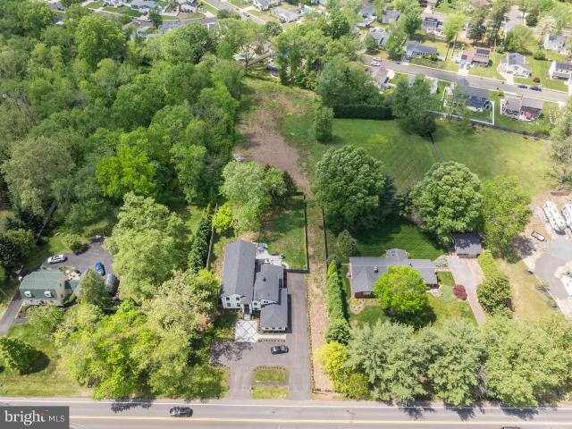 4327 Bridgeboro Rd, Moorestown, NJ 08057 | MLS #NJBL2101 | Compass