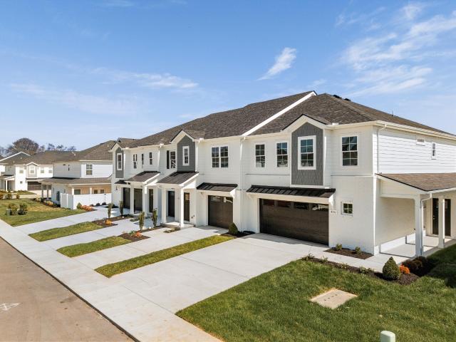 4327 Calusa Dr