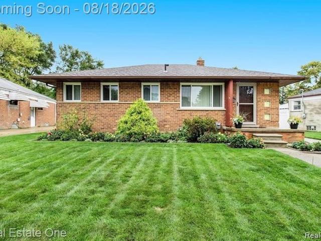 4327 Eastlawn Ave, Wayne, MI 48184