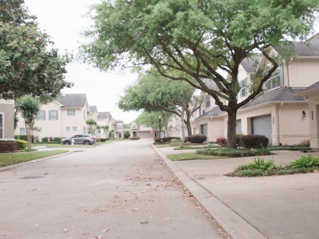 4327 Lake Walk Court