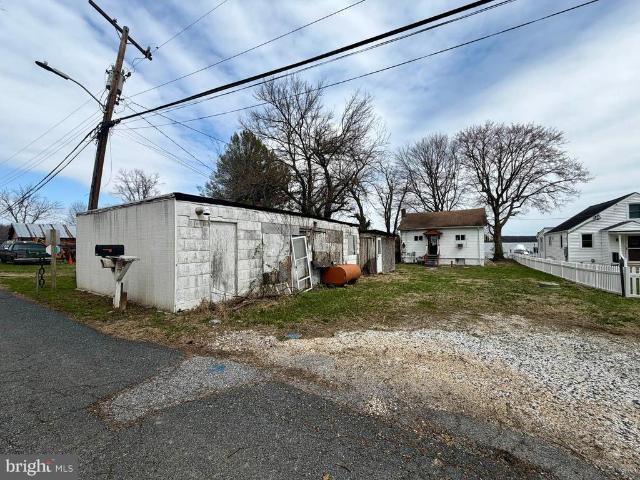 4327 Shore Road