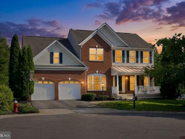 43280 John Danforth Ct, Ashburn, VA 20147