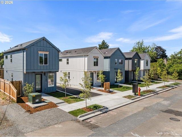 4328 NE Going St, Portland, OR 97218