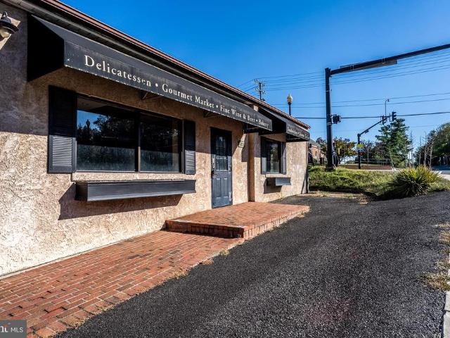 4328 Chain Bridge Road