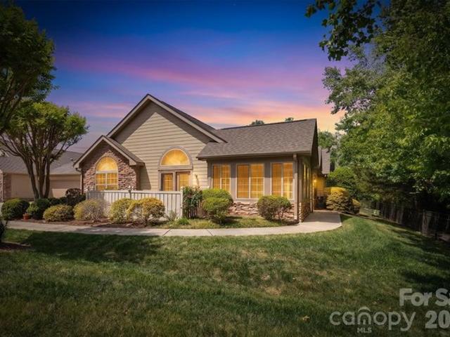 4328 Grassy Dr, Greensboro, NC 27409