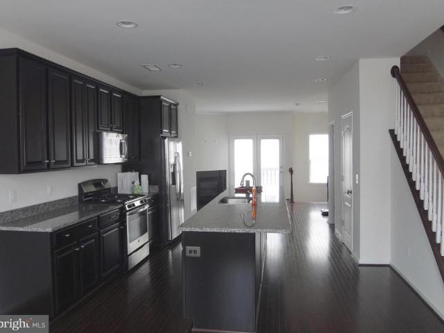 43297 Novi Terrace