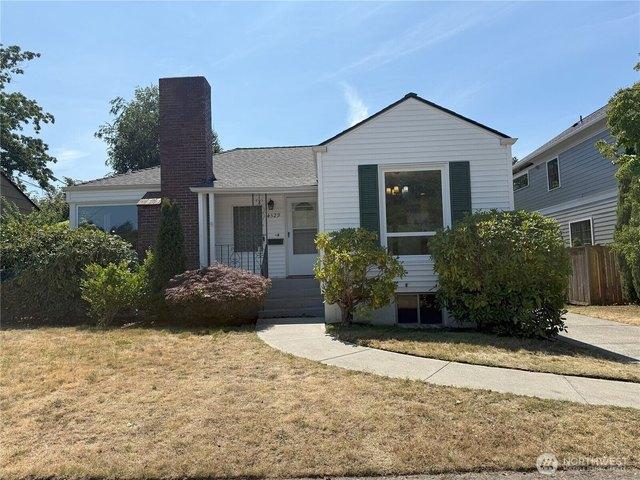 4329 NE 56th St, Seattle, WA 98105