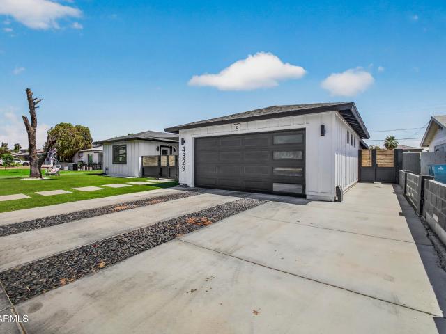 4329 e hubbell street
