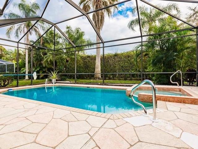 4320 Mistlethrush Ln, Naples, FL 34119