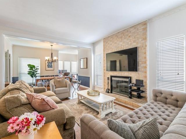 4320 Bellaire Dr S Apt 205W, Fort Worth, TX 76109