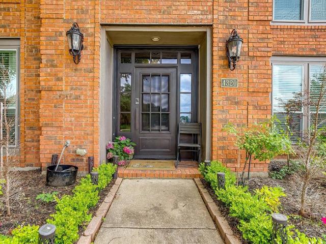 4320 Fairfax Hill Drive