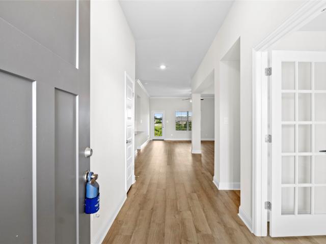 4320 Leslie's Way