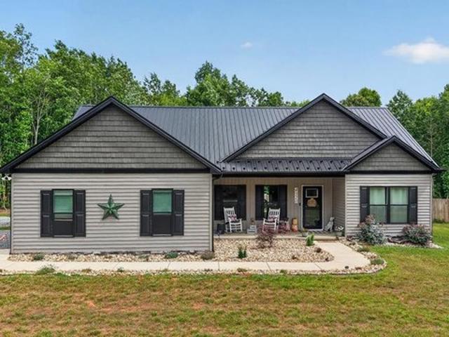 4320 Lewis Ford Rd, Brookneal, VA 24528