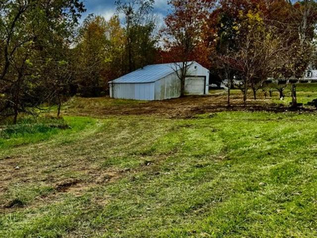 4320 Livingston Rd NE, Newark, OH 43055