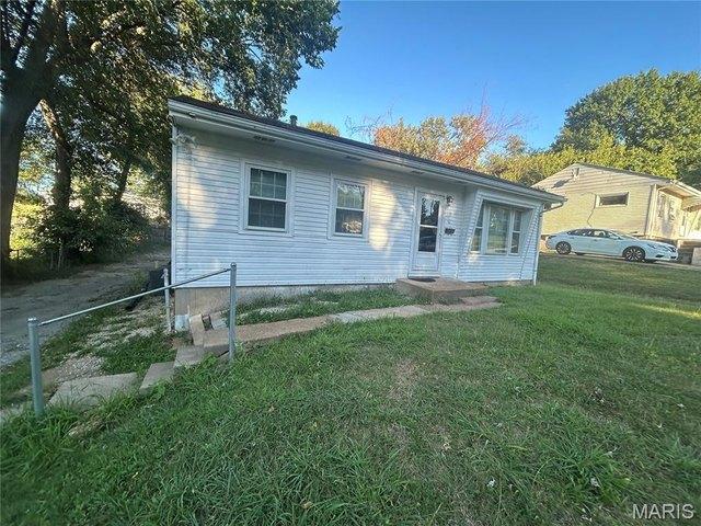 4320 Russet Dr, Bel Ridge, MO 63134