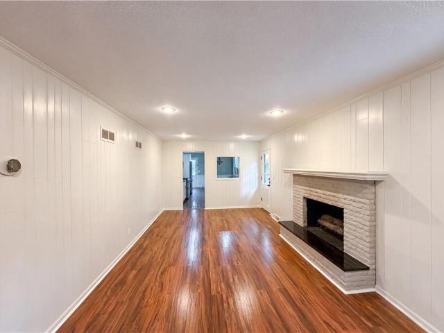 4321 NW Briarcliff Lane