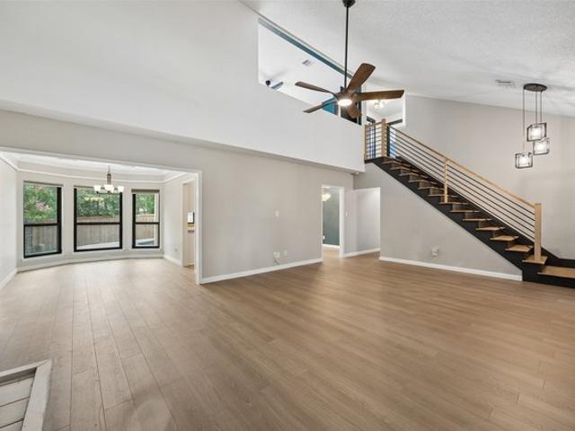 4321 Bradford Dr, Grapevine, TX 76051