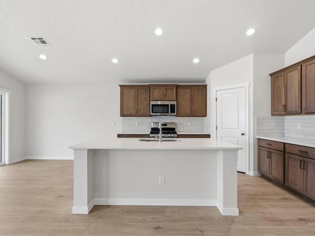 4321 Dawnstar Ave