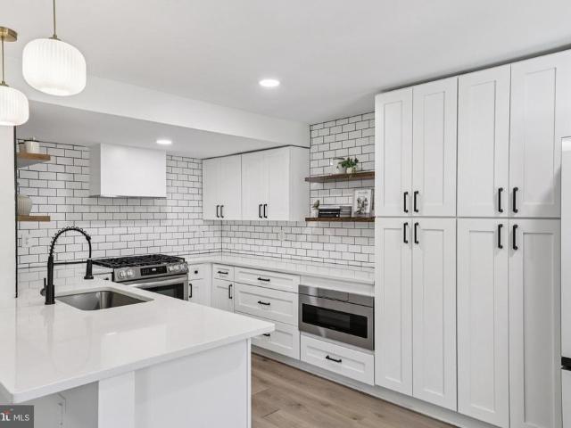 4321 Gramercy Circle