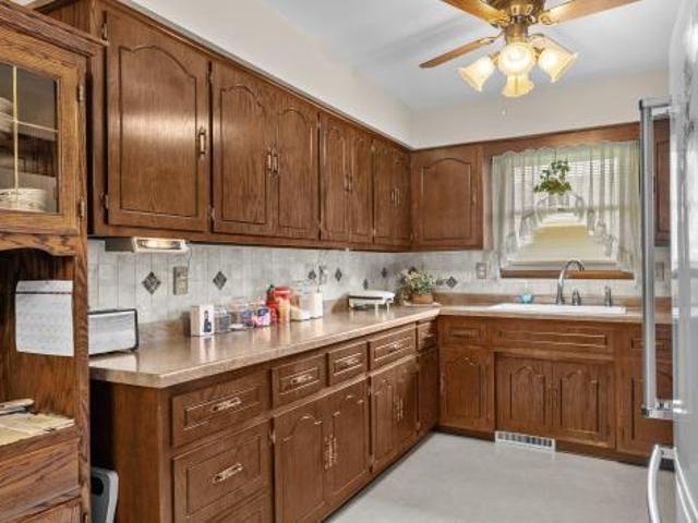 4321 Knuell St