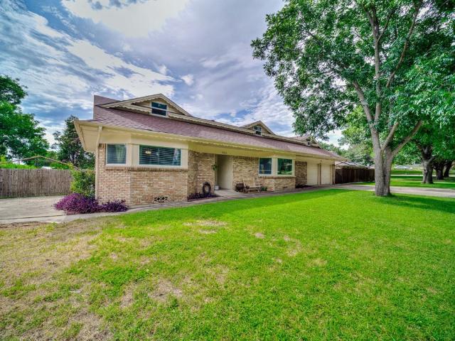 4321 Woodlake Dr, Lake Worth, TX 76135 | MLS #21118 | Compass