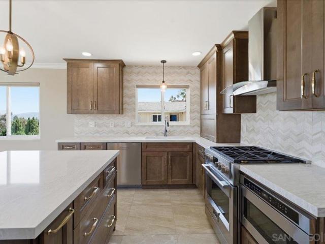 4322 Beverly Drive