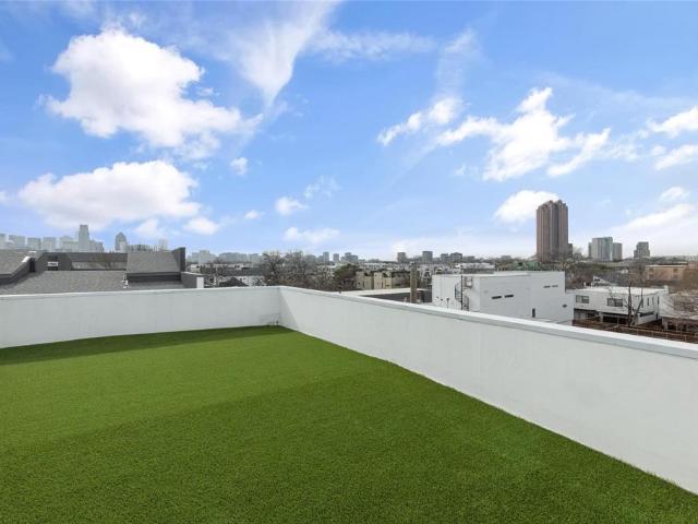 4322 Roseland Avenue # 9