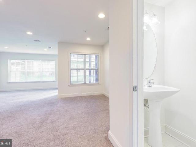 4322 Vintage Ivy Lane