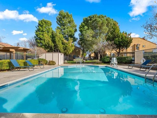 43230 Gadsden Ave, Lancaster, CA 93534