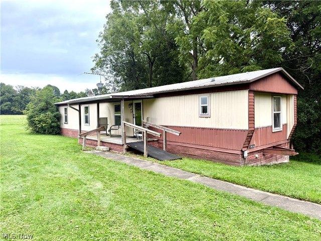43238 Sugartree Cranesnest Rd, Woodsfield, OH 43793