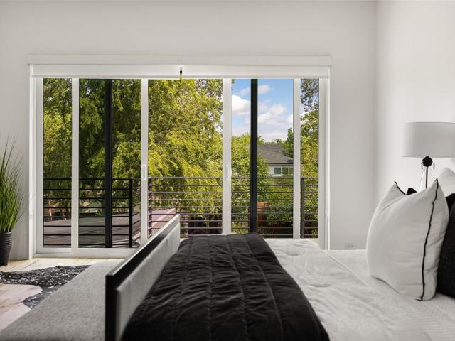 4323 Middleton Rd, Dallas, TX 75229 | MLS #21242