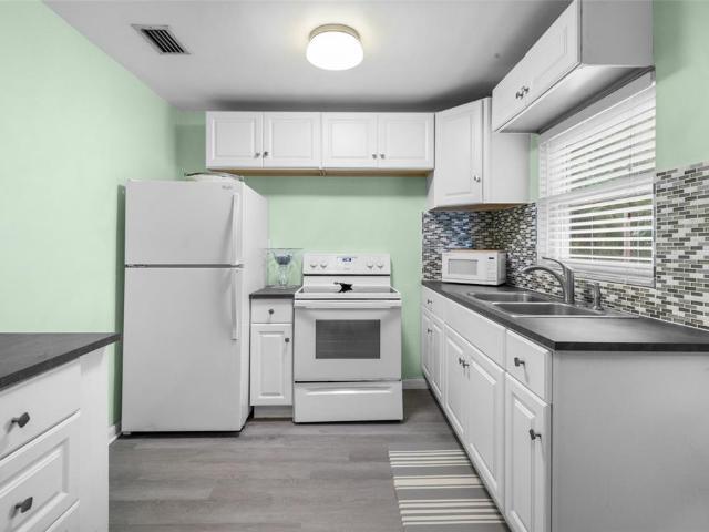 4323 NW 12th Ter, Gainesville, FL 32609 | MLS #OM723588