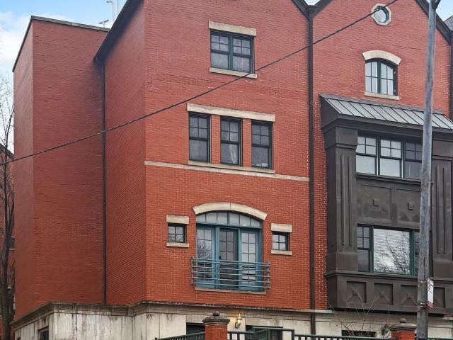 4323 W Peterson Ave, Chicago, IL