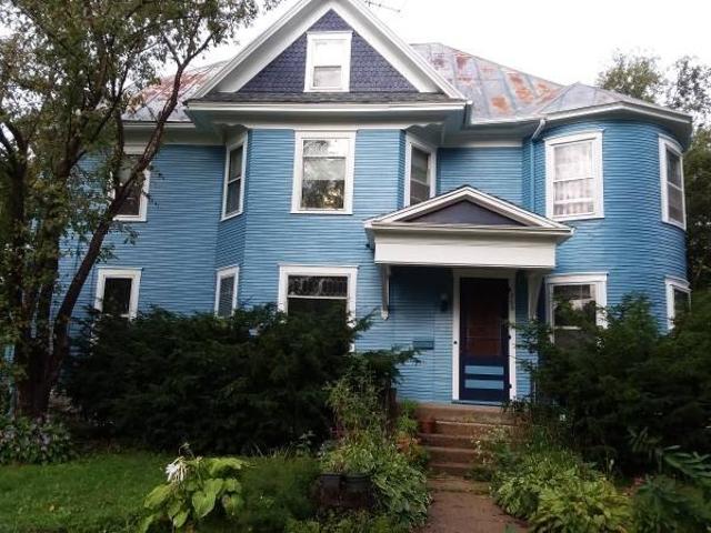 432 1st St, Baraboo, WI 53913
