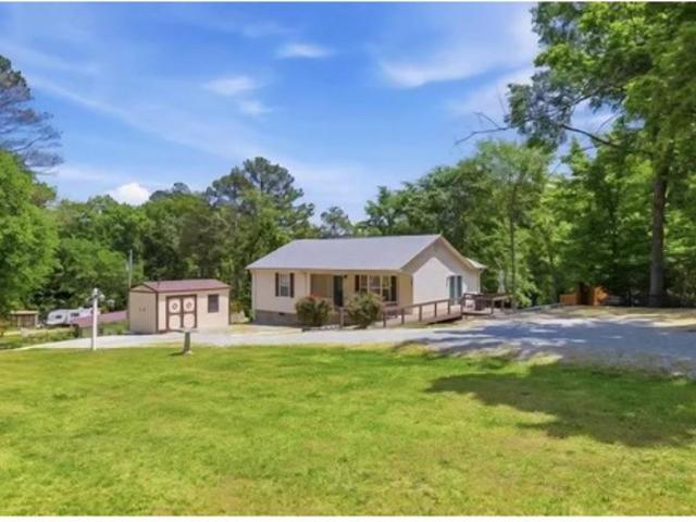 432 2nd St, Big Sandy, TN 38221