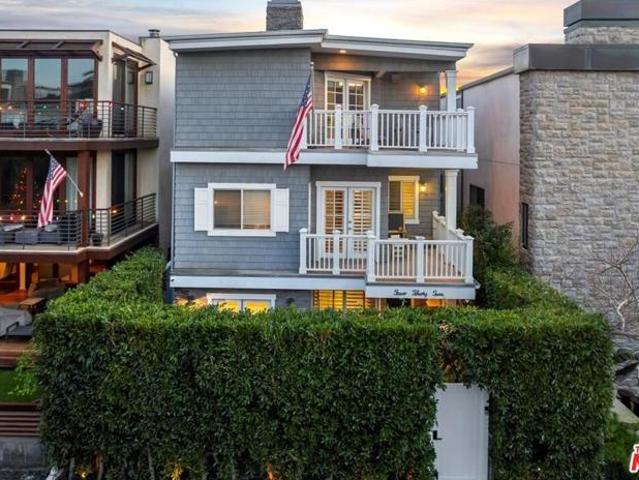 432 32nd St, Manhattan Beach, CA 90266