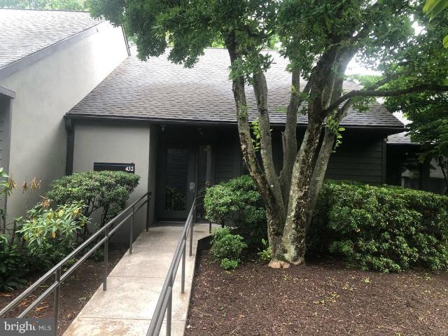 432 Exton Cmns # 32
