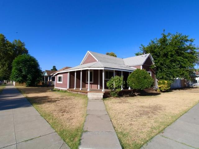 432 Fourth St, Clovis, CA 93612