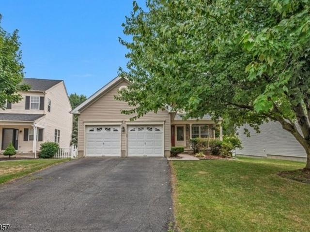 432 Hamilton Dr, Greenwich Township, NJ 08886