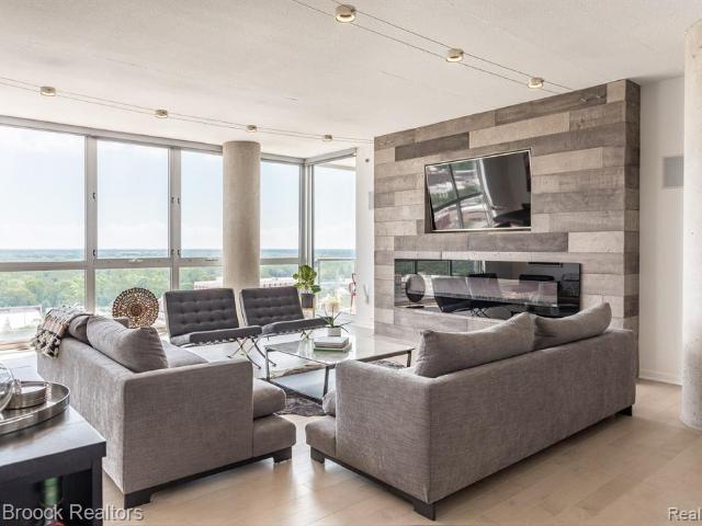 432 S Washington Avenue # 1701