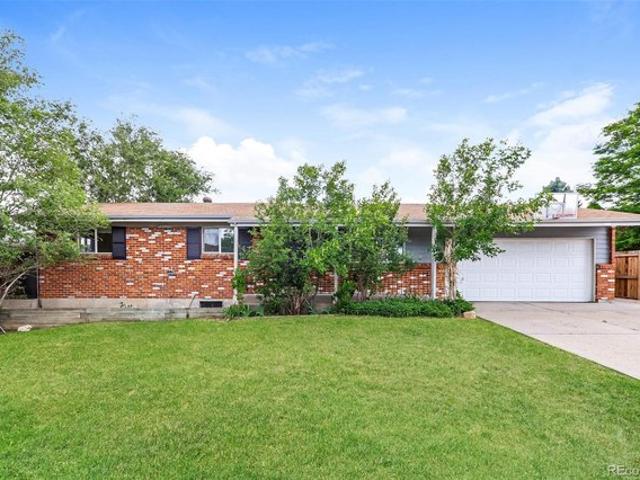 432 S Potomac Cir, Aurora, CO 80012