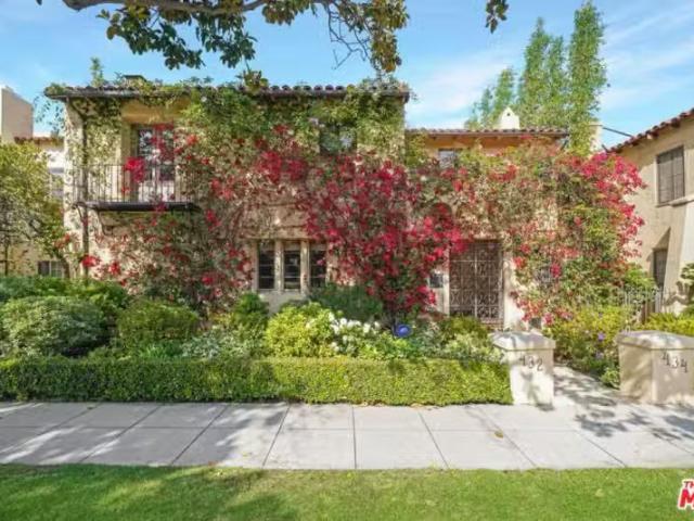 432 Smithwood Dr, Beverly Hills, CA 90212