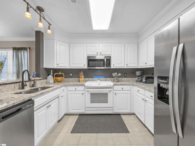 432 Rambling Rose Way
