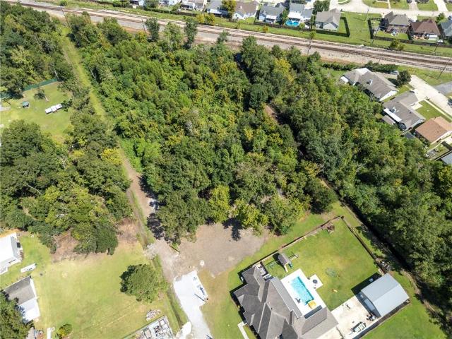 432 River Oaks Drive