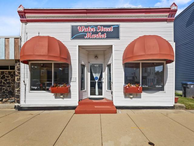 432 W Water Street