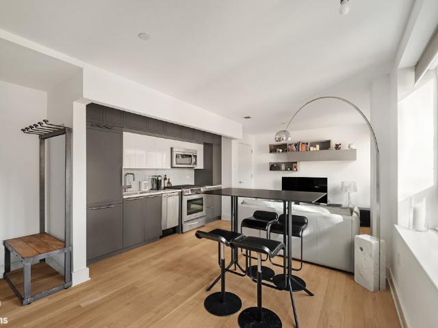 432 West 52nd Street, New York, NY