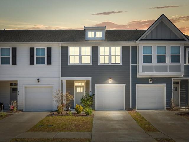 432 Trotters Ln, Moncks Corner, SC 29461